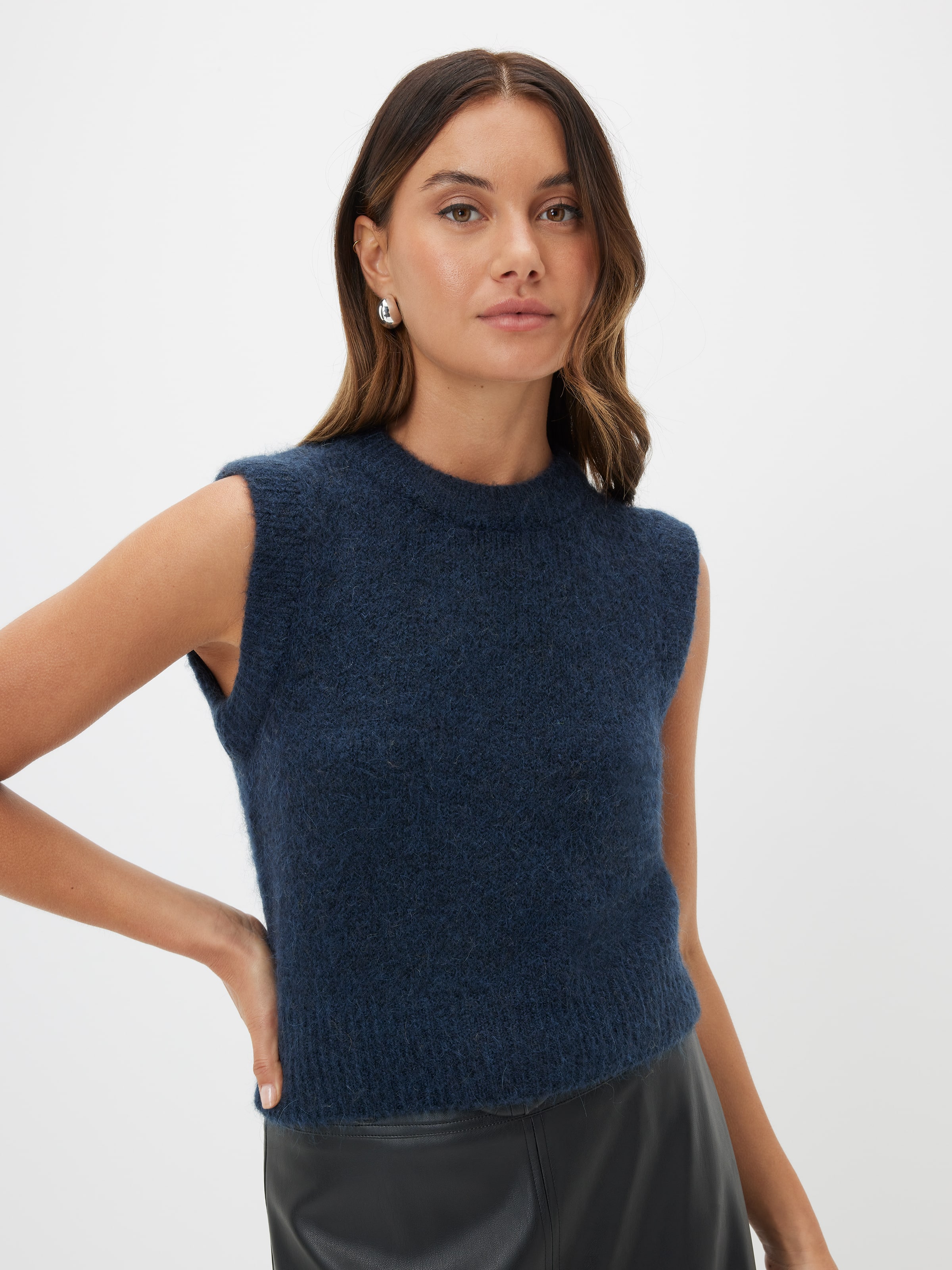 Clara Fluffy Vest Total Eclipse - Portmans Online